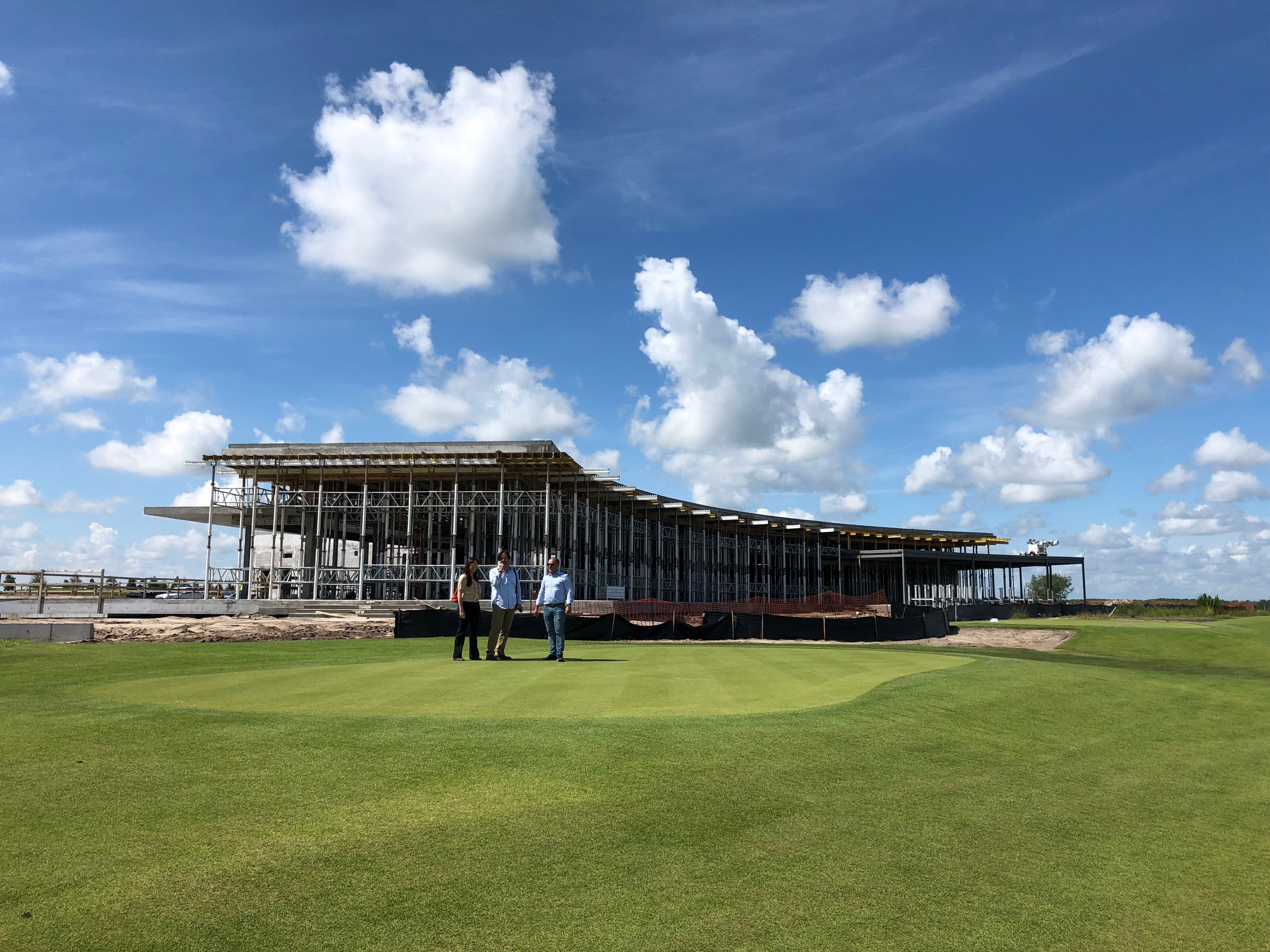 Michael Jordan is such a golf fanatic that he built his own ultra ...