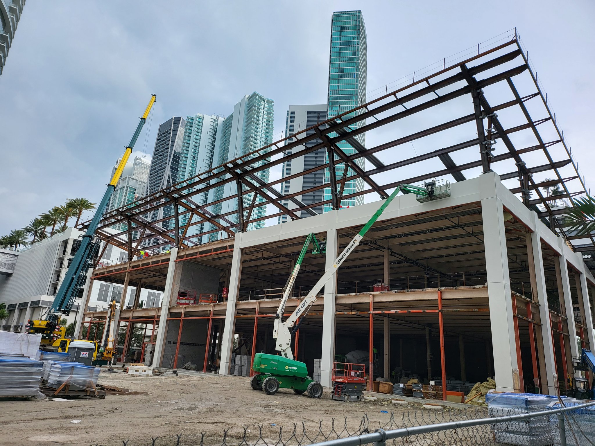 Photos: First Glass Installed At NBWW designed Miami Worldcenter’s ...